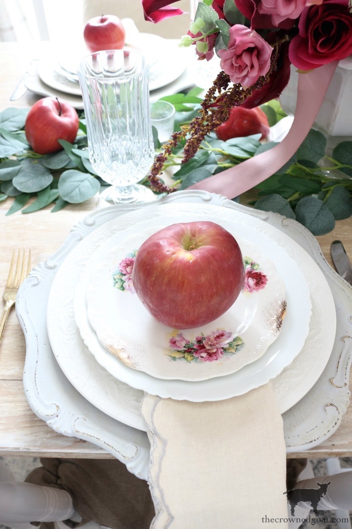 Autumn Apple Inspired Tablescape