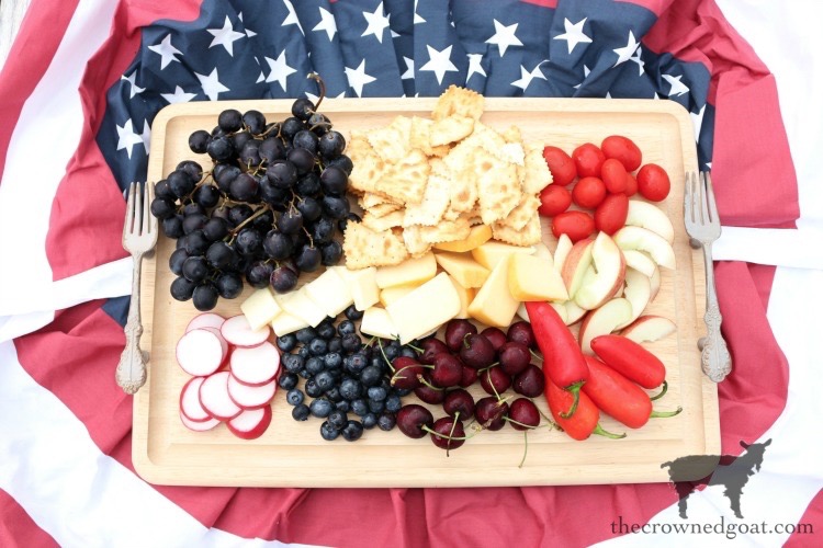 How to Make a Serving Tray From a Breadboard