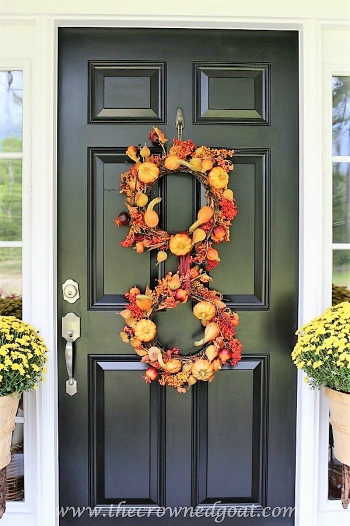 Fall Wreaths & Autumn Inspired Door Décor