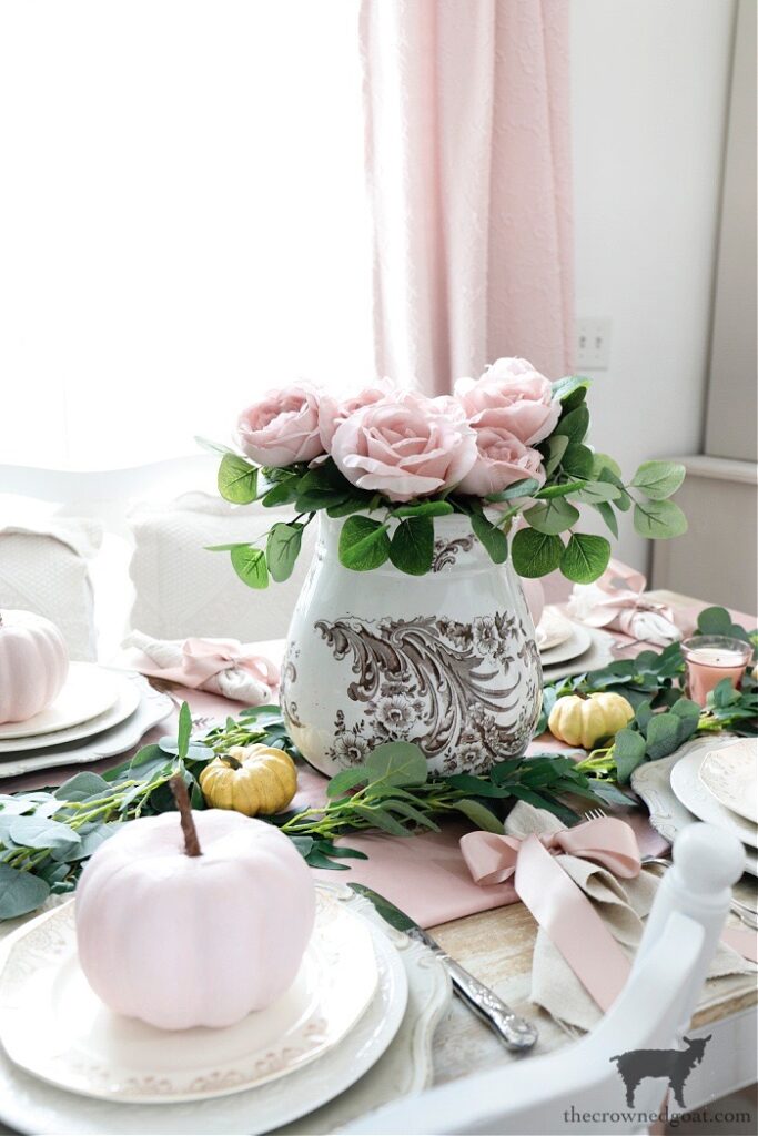 Fall Decorating in the Breakfast Nook