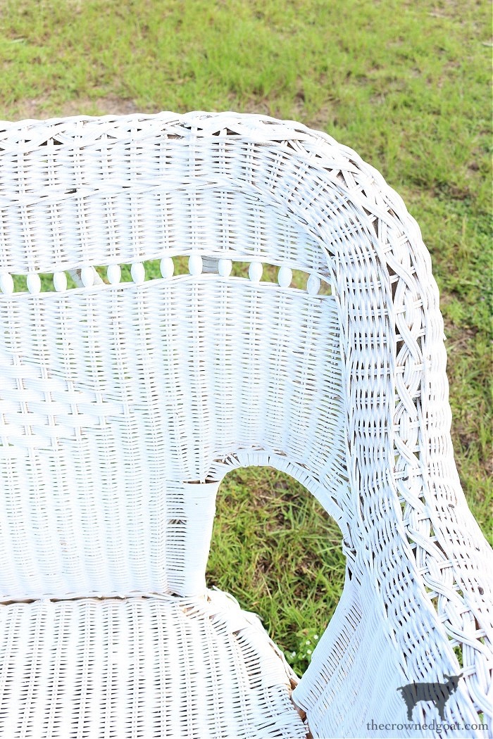 How to Spray Paint Wicker Furniture