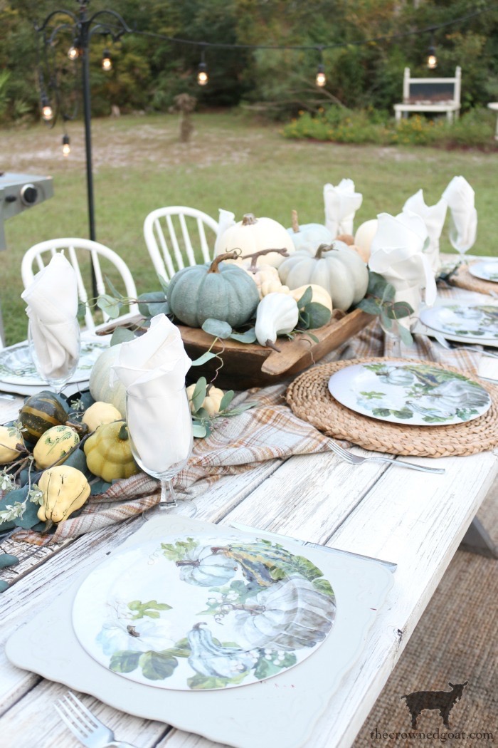 Fall Inspired Outdoor Tablescape