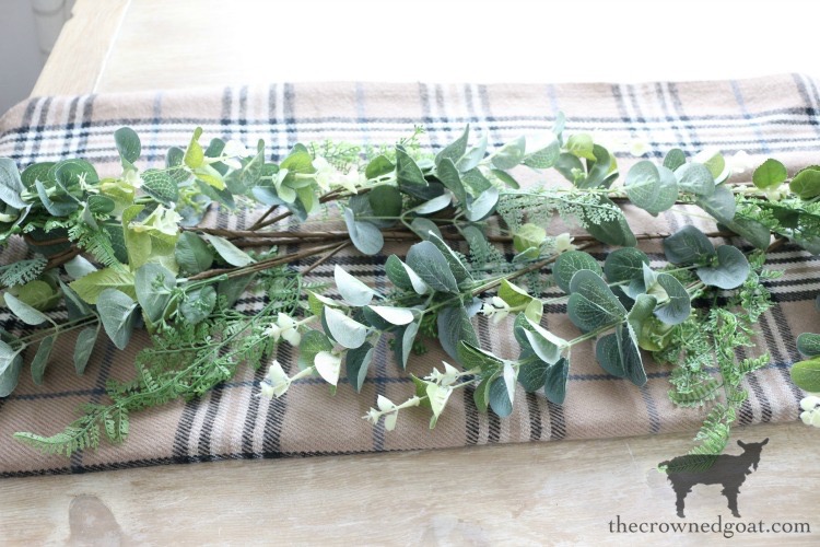 DIY Greenery Table Runner