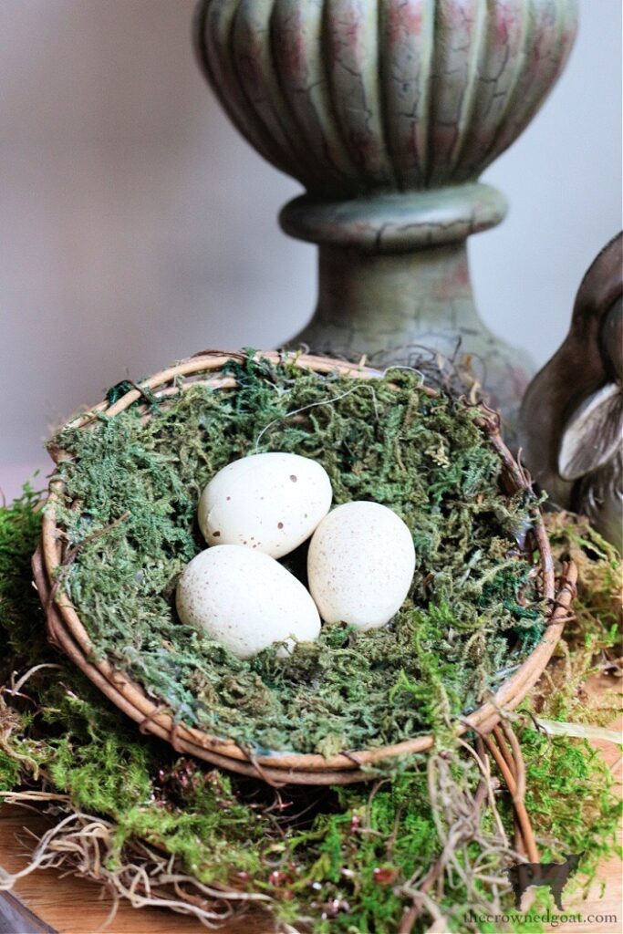 Quick and Easy Easter Vignette Ideas
